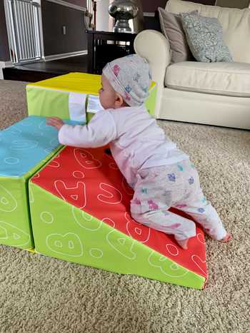 6 Crawling Activities To Promote Gross Motor Development - Mama Bear ...